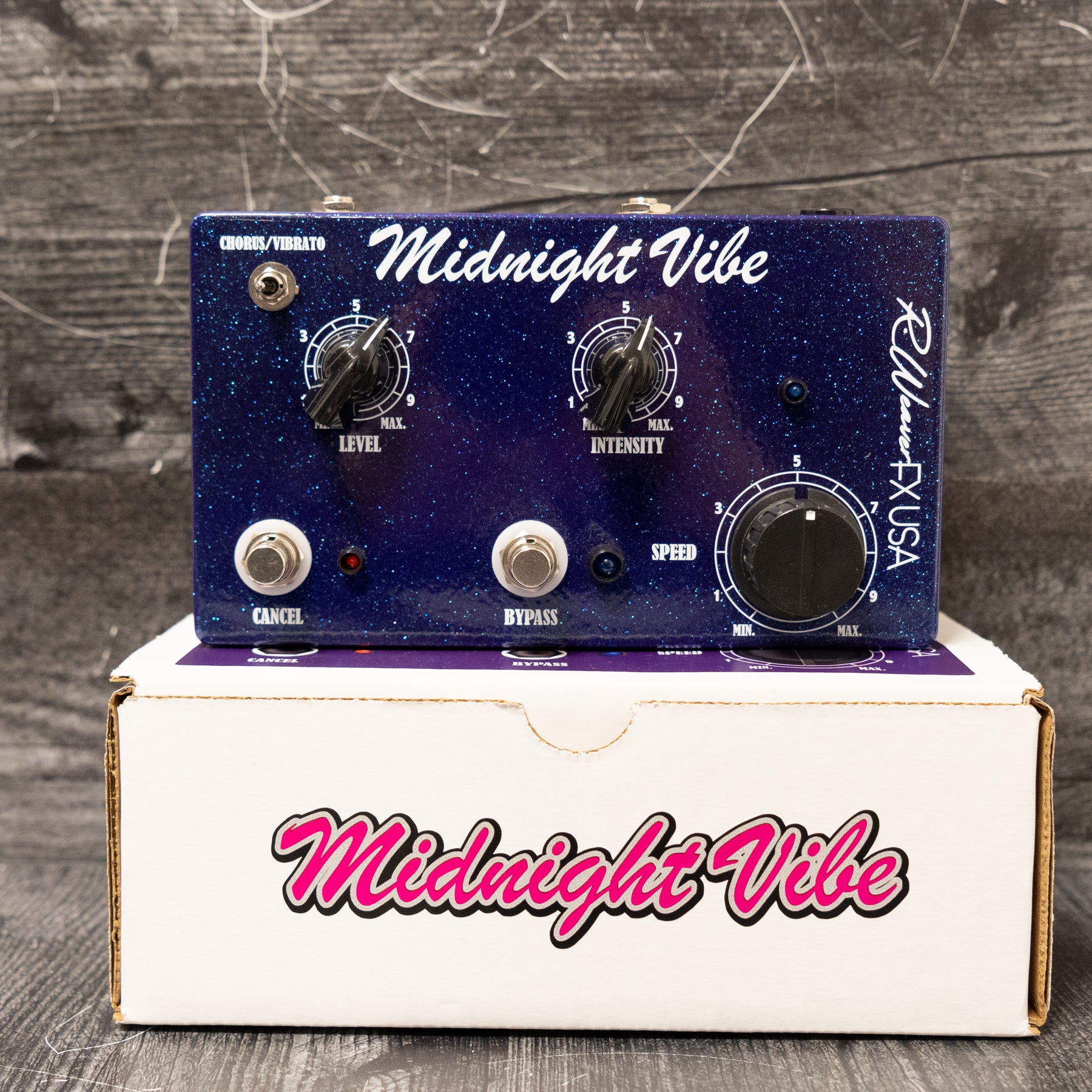 R Weaver FX Midnight Vibe Uni-Vibe Pedal