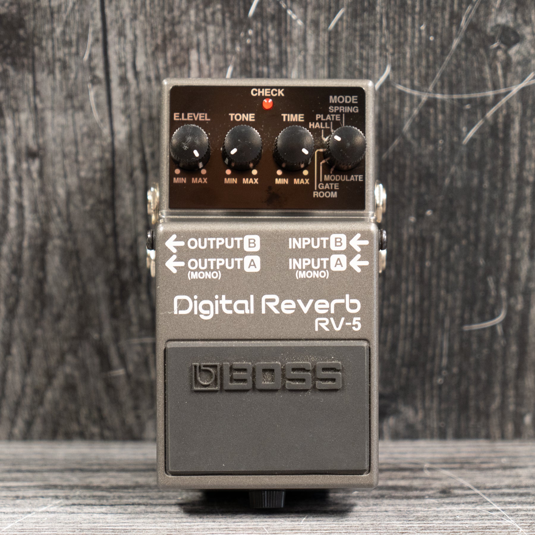 Boss RV-5