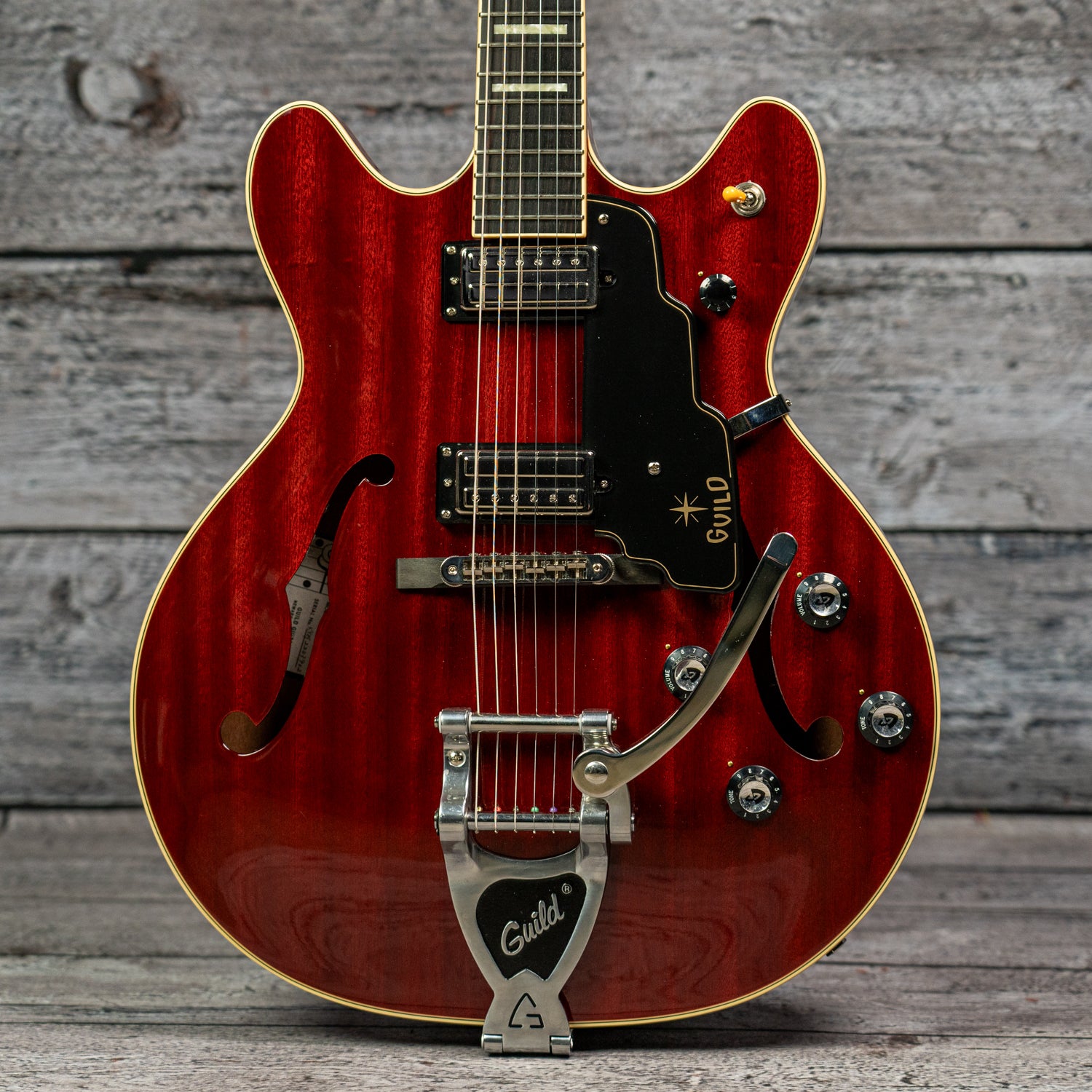 Guild Starfire V - Cherry Red (USED)