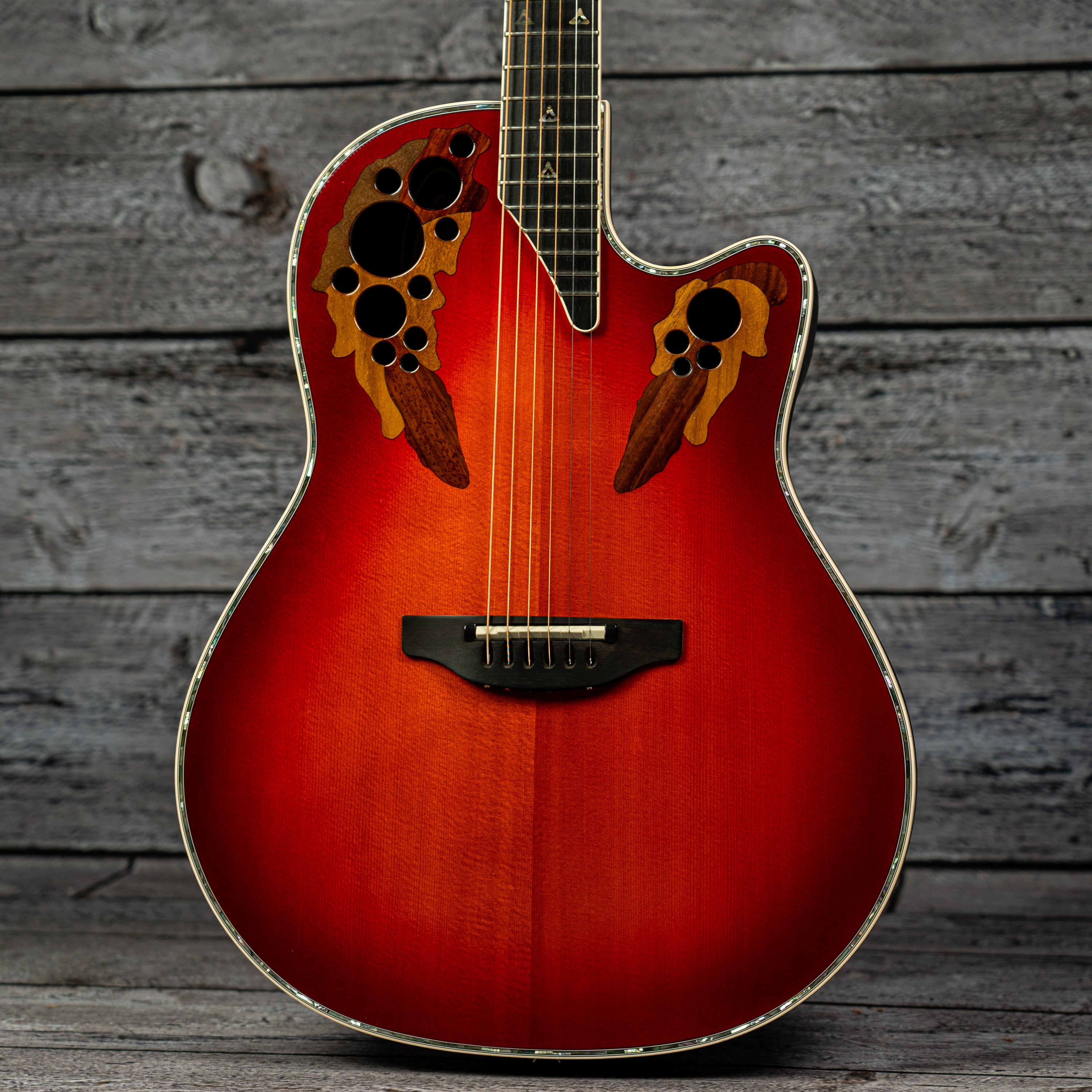 Ovation Custom Elite LX (USED)