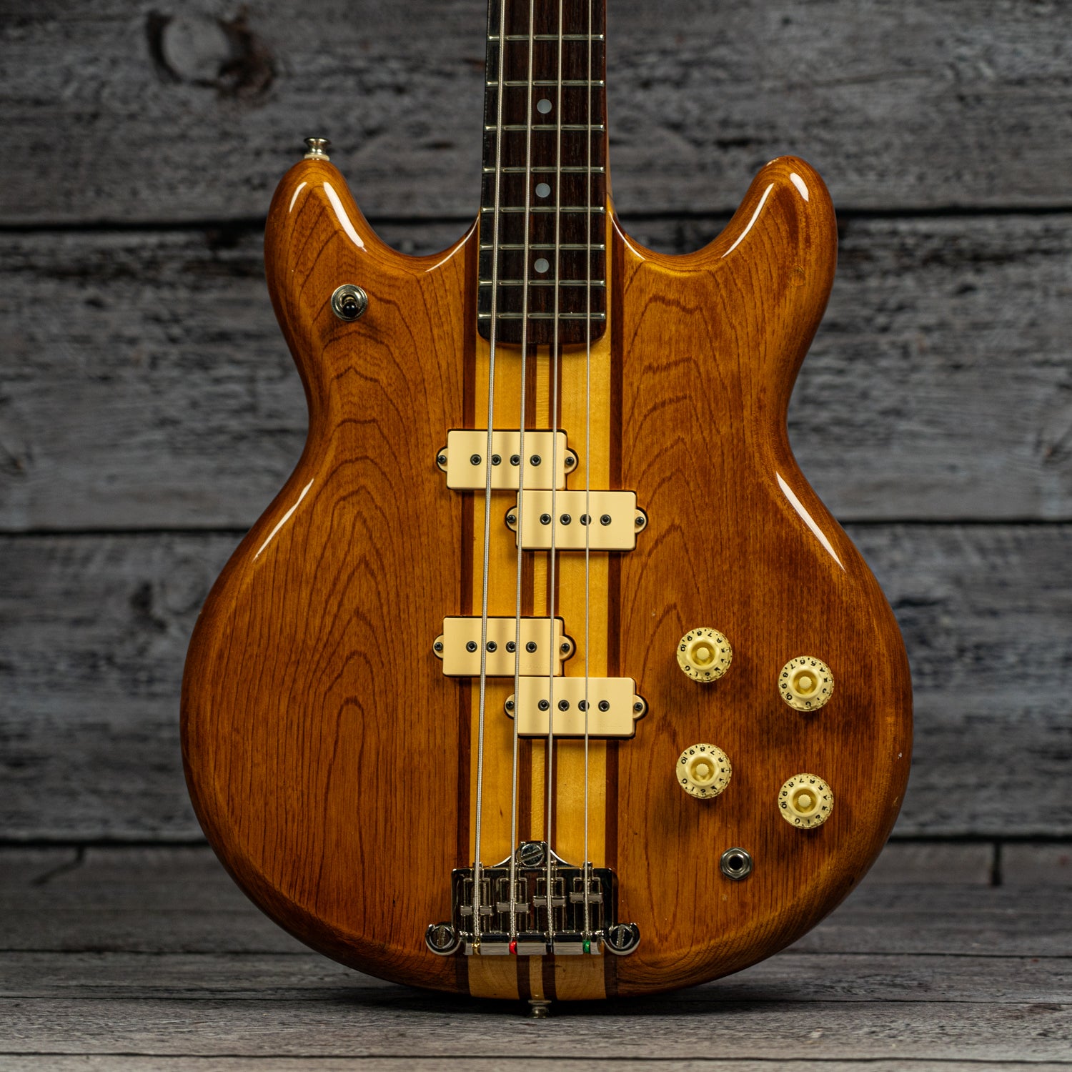 Vantage VP700B Bass (USED)